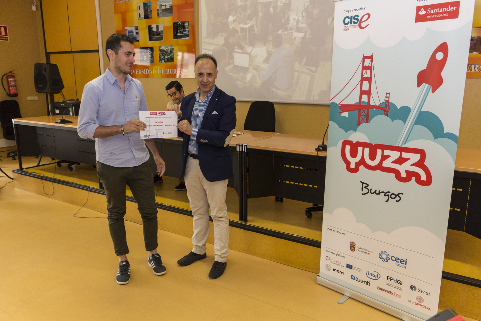 Yuzz 2016. Alumnos emprendedores que trasladan sus competencias a la ...