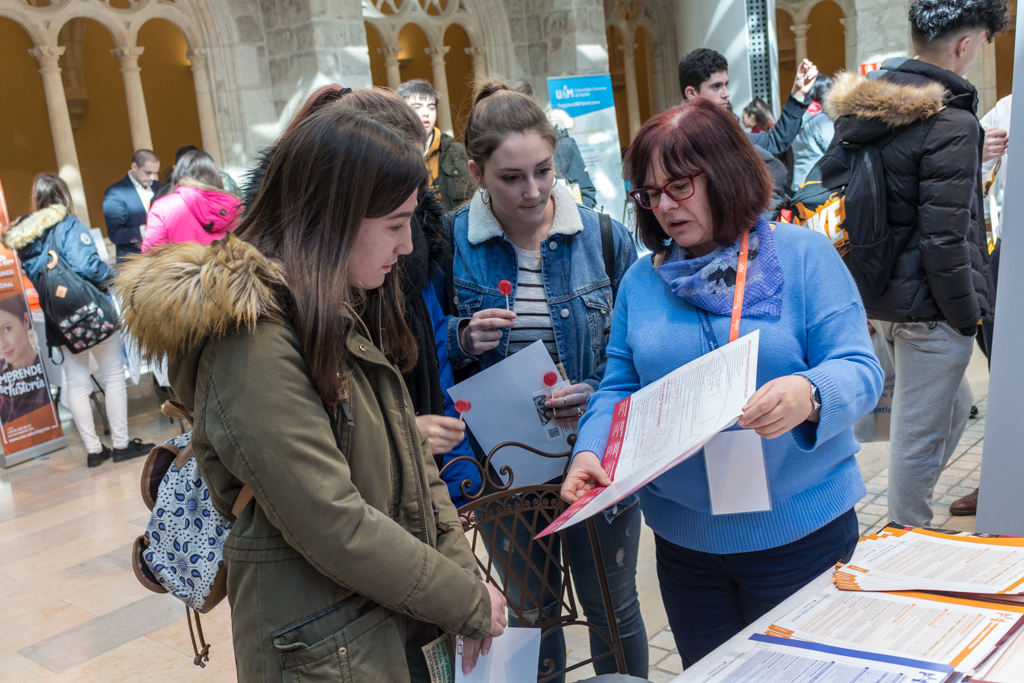 La UBU presenta su oferta académica en UNITOUR | Universidad de Burgos